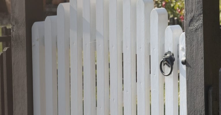 Gate Locks For Wooden Gates : A guide By Hiatt Hardware