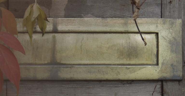 How To Stop a Letterbox Flapping In The Wind | Hiatt Hardware