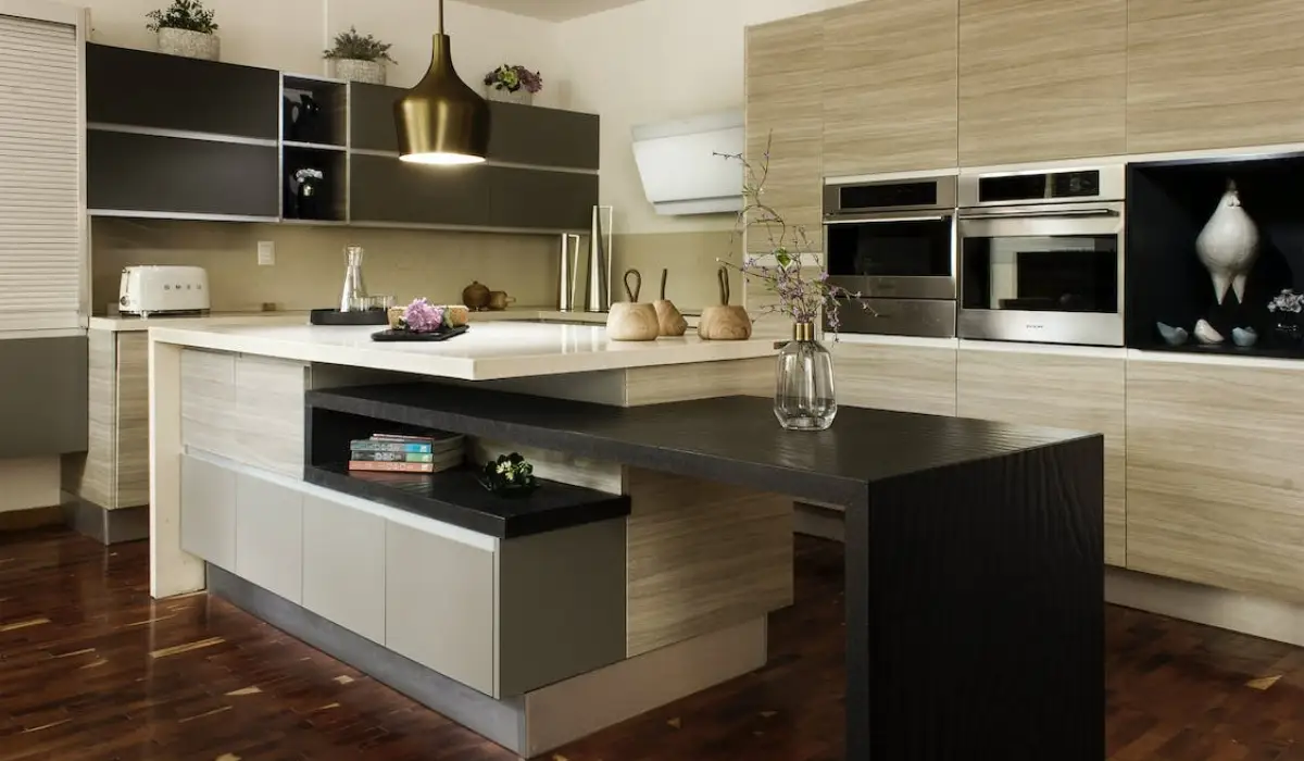 The Pros & Cons of Handless Kitchens | Handles or No Handles In Your ...
